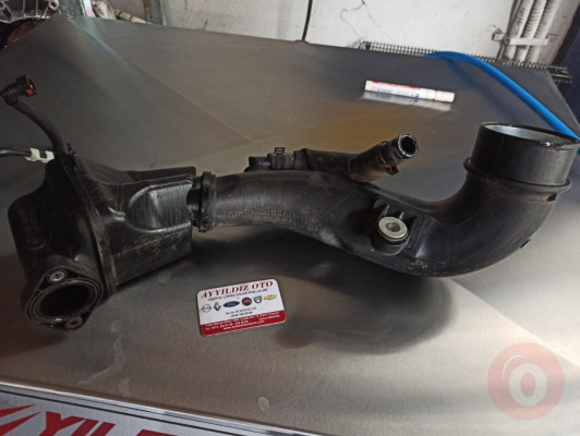 8200858600 Renault Master 2.3 Turbo Hortumu Çıkma Yedek Parçaları ...