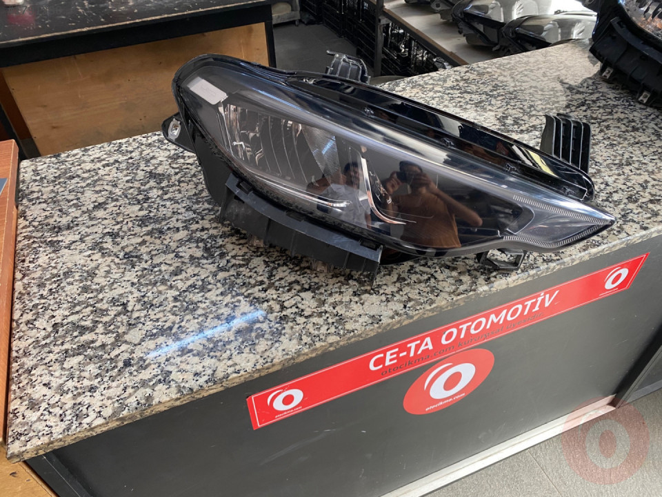 2021 Fiat Egea Sağ Ön Far Full Led Çıkma Orjinal otocikma.com' da - 1791280