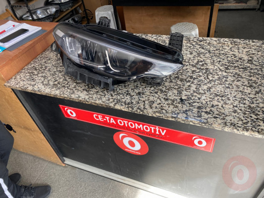 2021 FİAT EGEA SAĞ ÖN FAR FULL LED ÇIKMA ORJİNAL Çıkma Yedek Parça ...